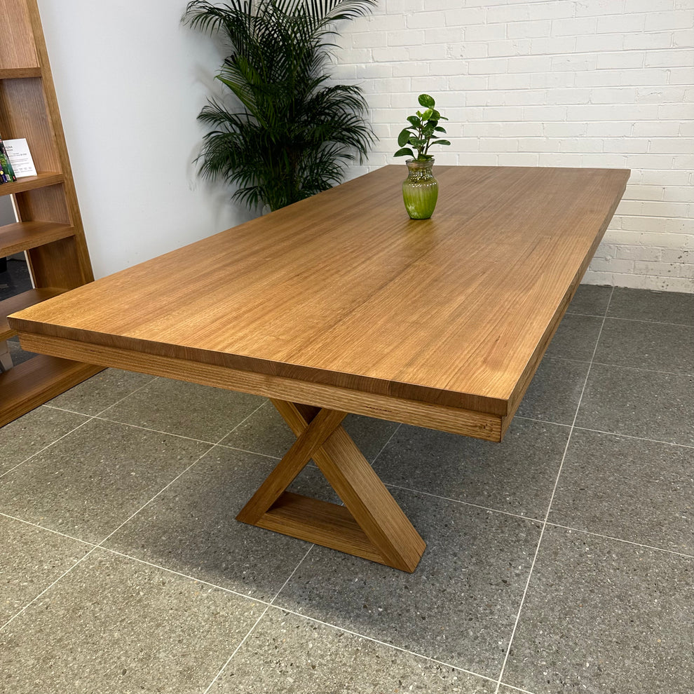 Casa Dining Table – Timberworx Furniture